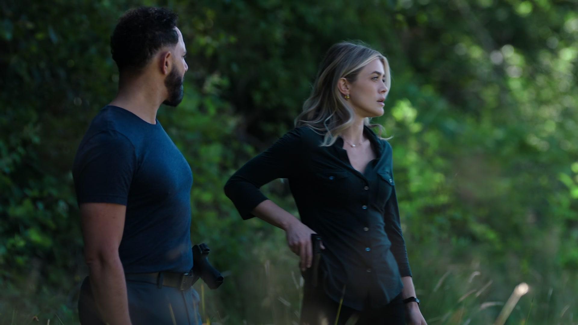 S01E03: Lowe - 1x03 1517 - Melissa Roxburgh Archives